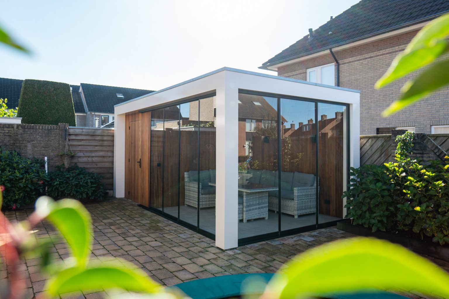 Moderne overkapping voor tuin kopen | Geldersche Houtbouw