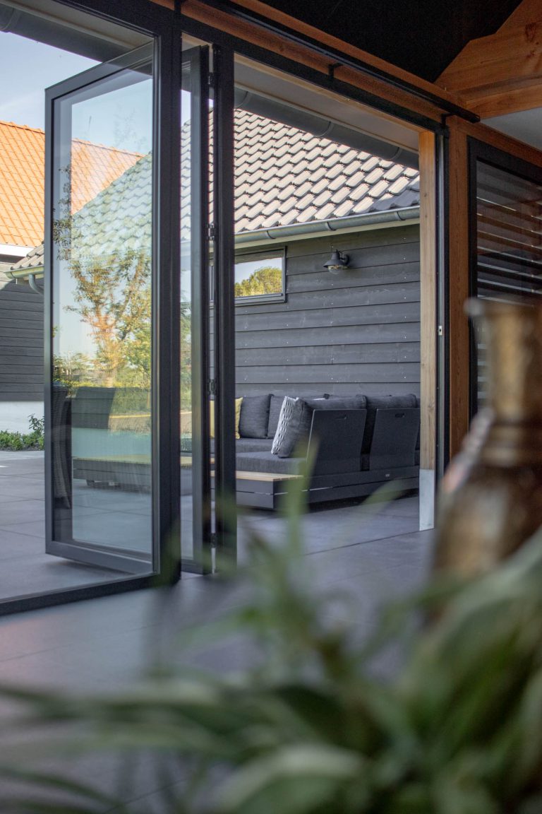 Houten overkapping tuin kopen inclusief plaatsen | Geldersche Houtbouw